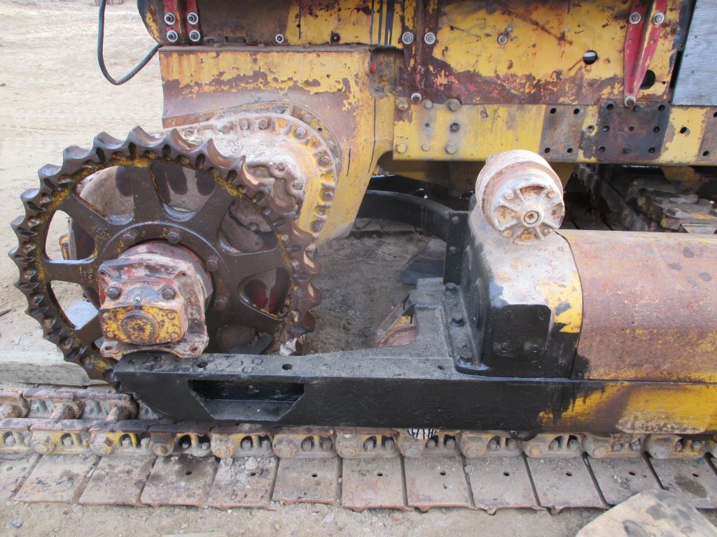TD-18 International crawler repairs